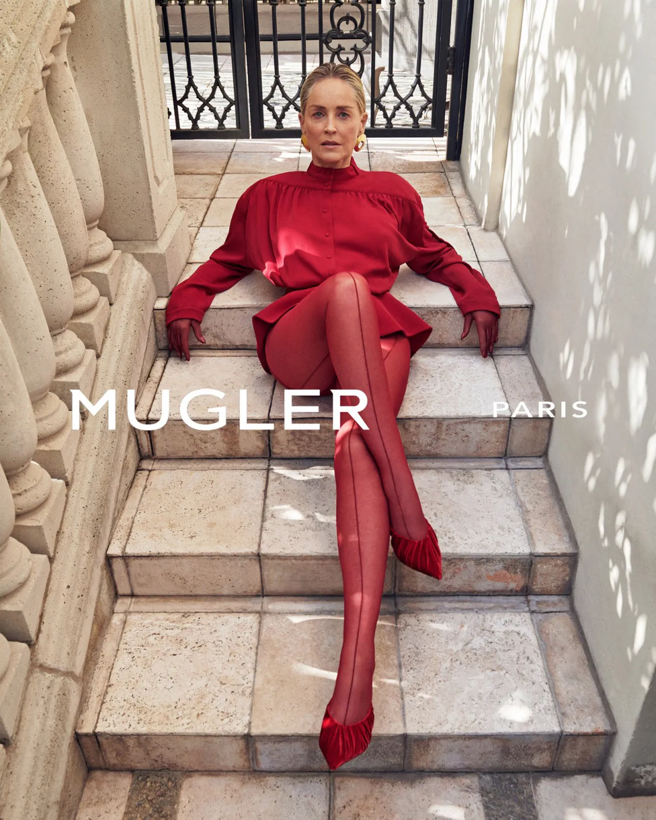 Mugler cùng Sharon Stone tôn vinh người sáng lập trong chiến dịch quảng ...